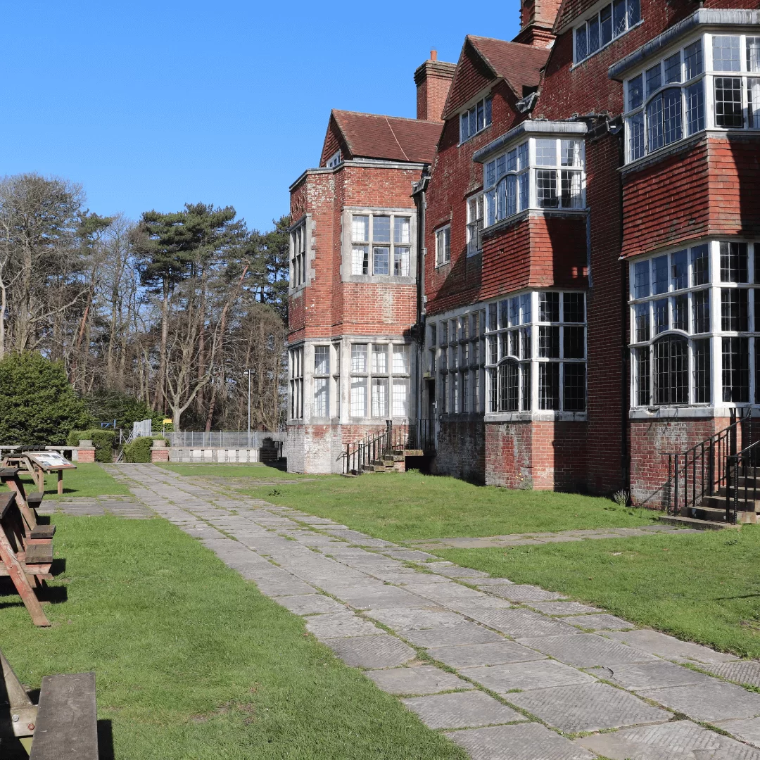 Outdoor Learning Programmes & Activities | Avon Tyrrell